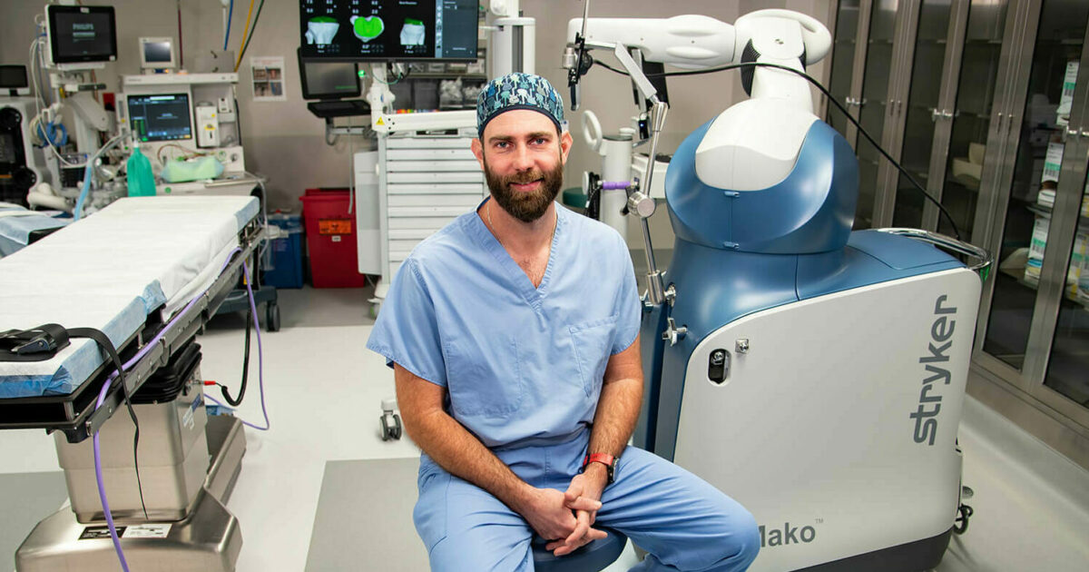 Mako SmartRobotics™ Is Transforming Joint… | Schneck Medical Center