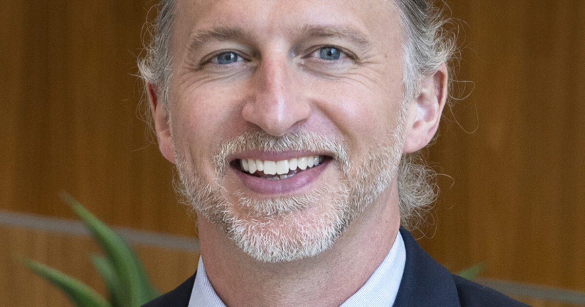 Elton R. Chambers | Schneck Medical Center